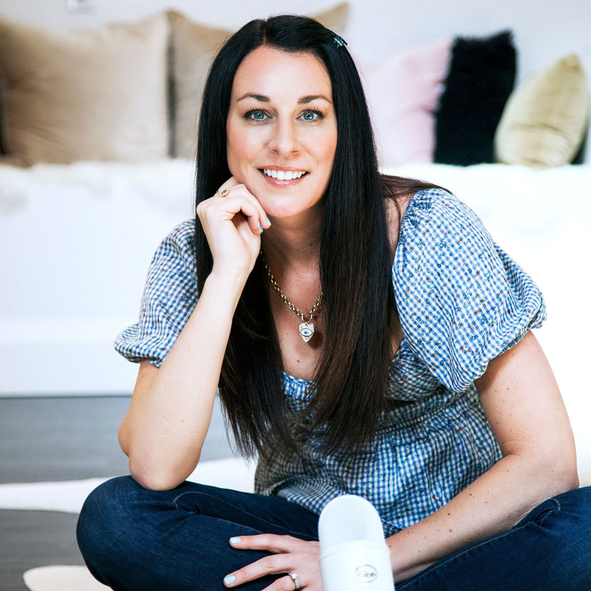 People We Adore: Sarah Jansel | Auratherapy